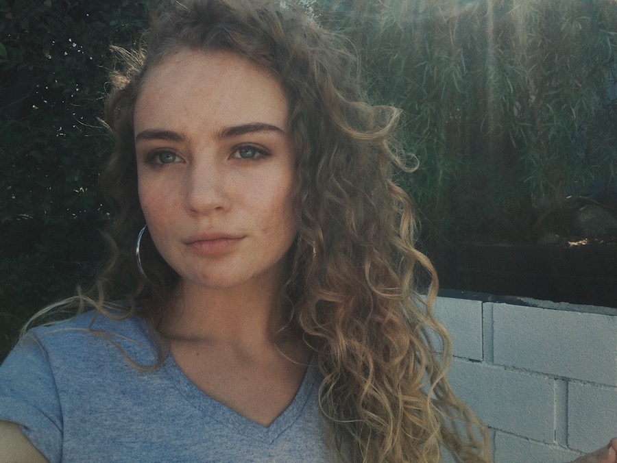 Gabriella Rose: “read me like your favorite girl.” - Cultural Daily