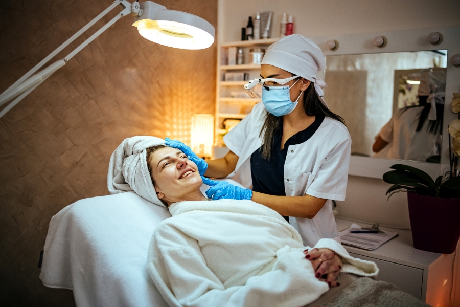 The Qualities of the Best Dermatologists | Cultural Daily